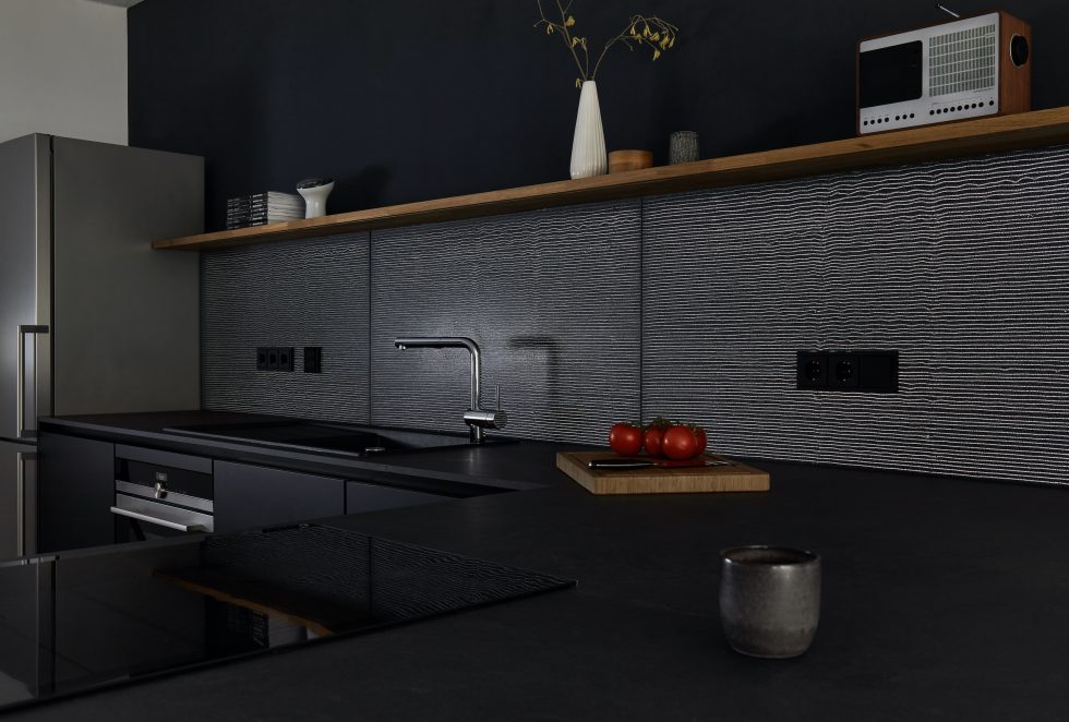 Kitchen backdrop with illuminated cuboids – Lucem GmbH